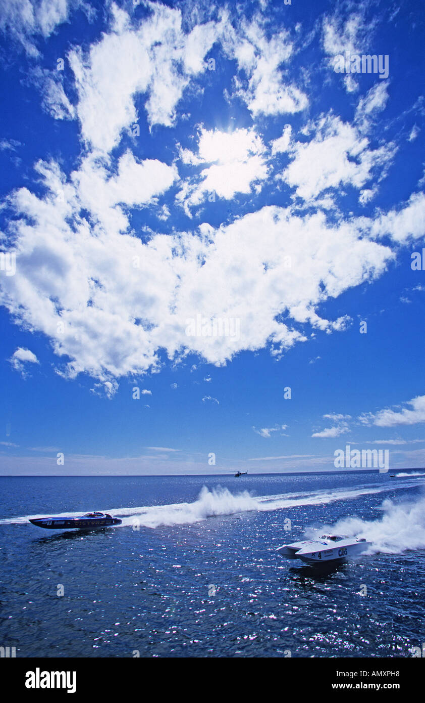 Offshore powerboat hi-res stock photography and images - Alamy