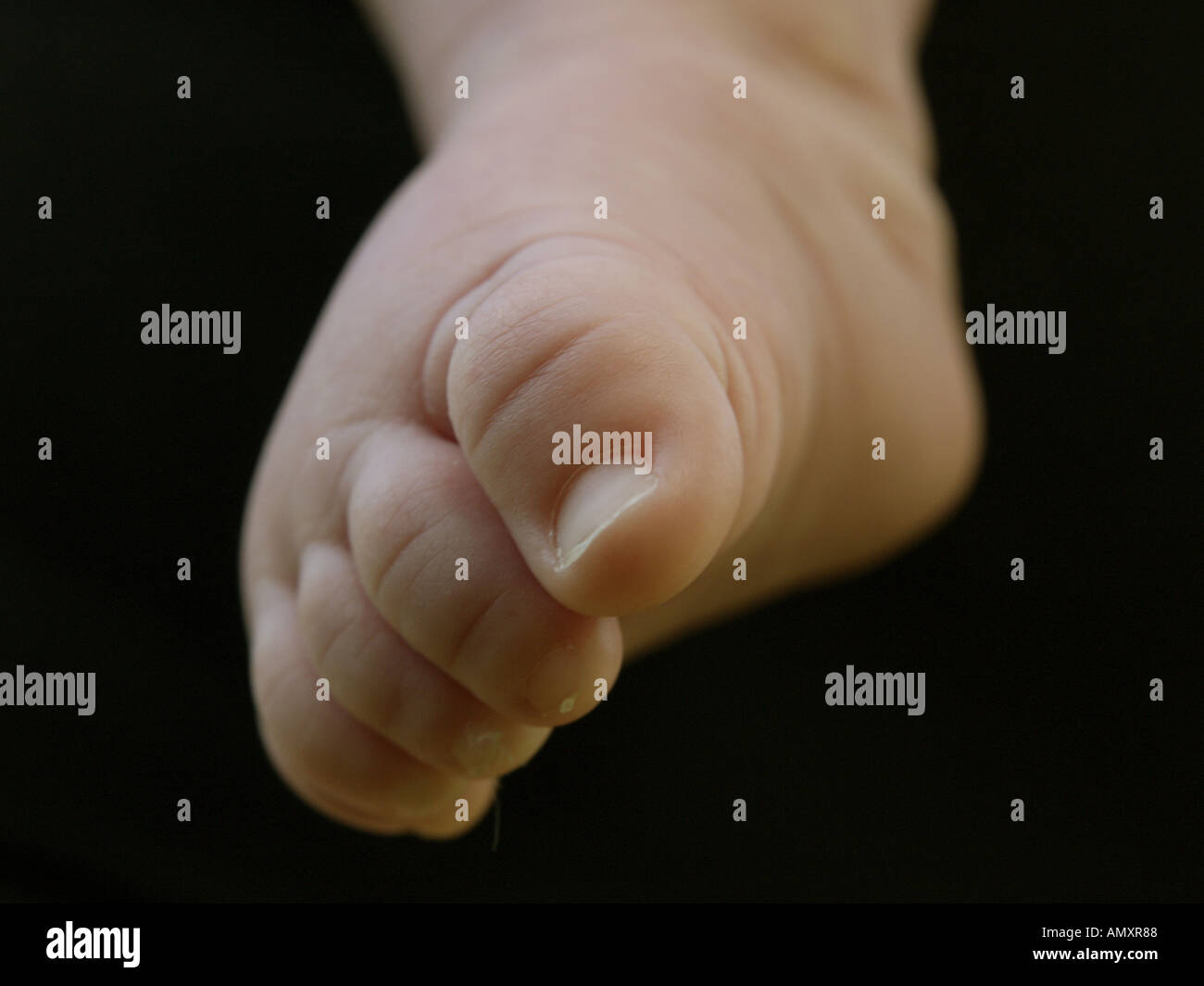 Photo of a baby foot Stock Photo - Alamy