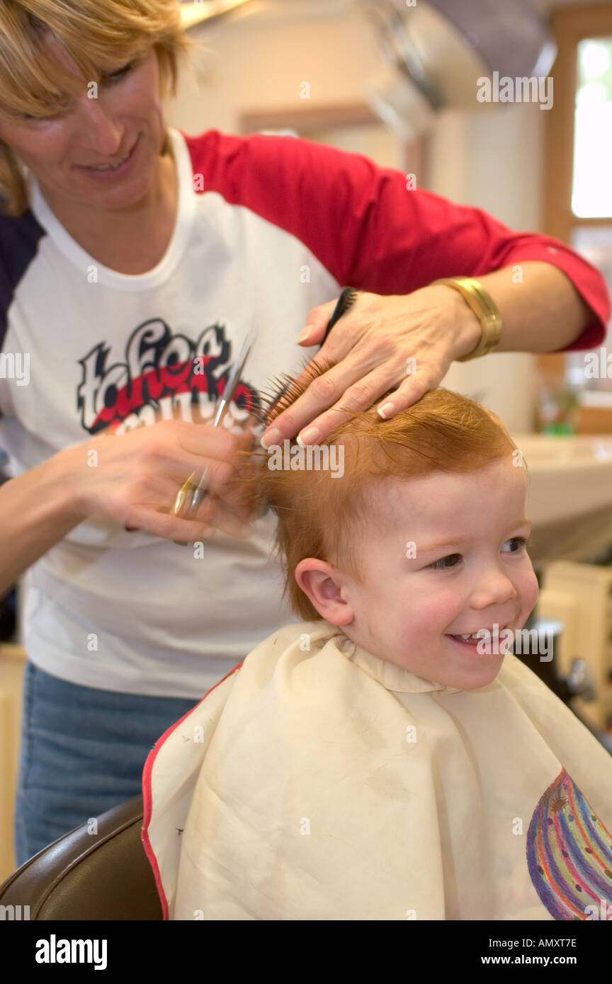 Boy child kid hairdressers hi-res stock photography and images - Alamy