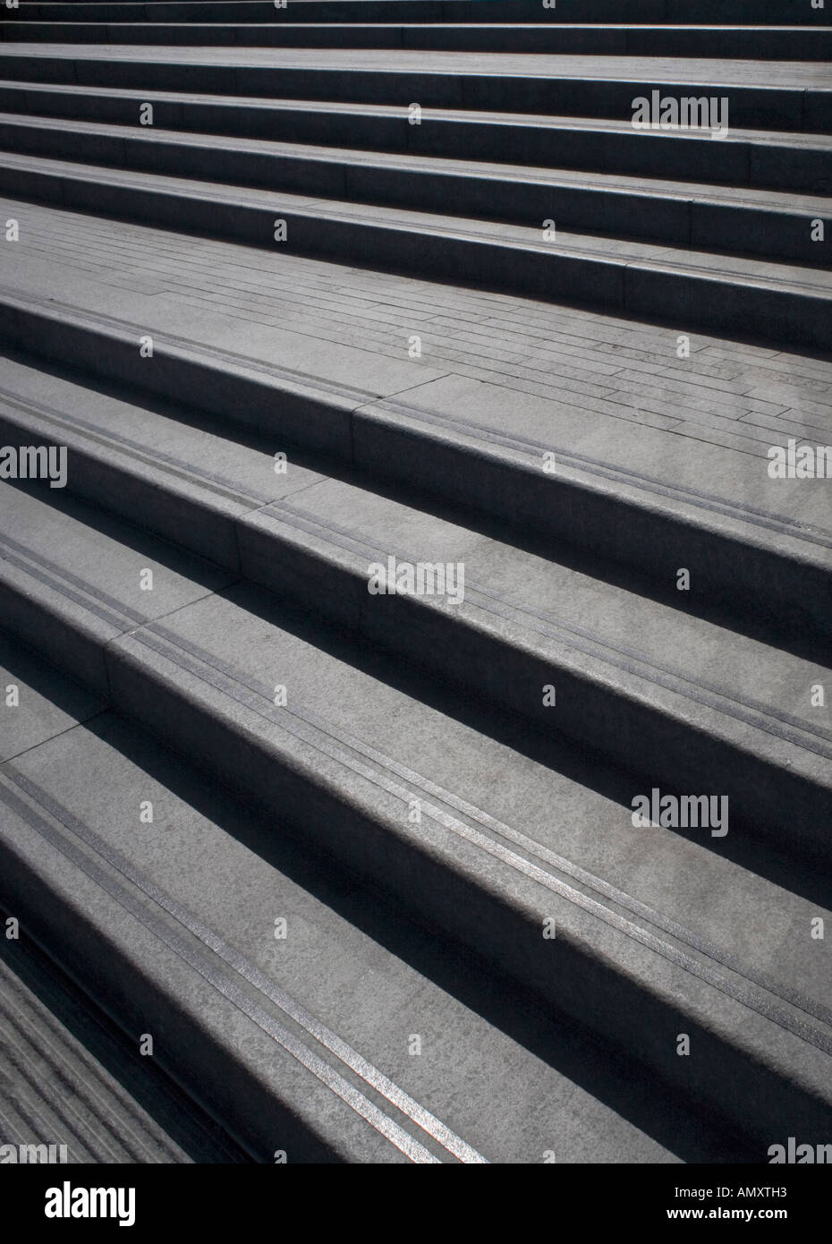 Black steps hi-res stock photography and images - Alamy