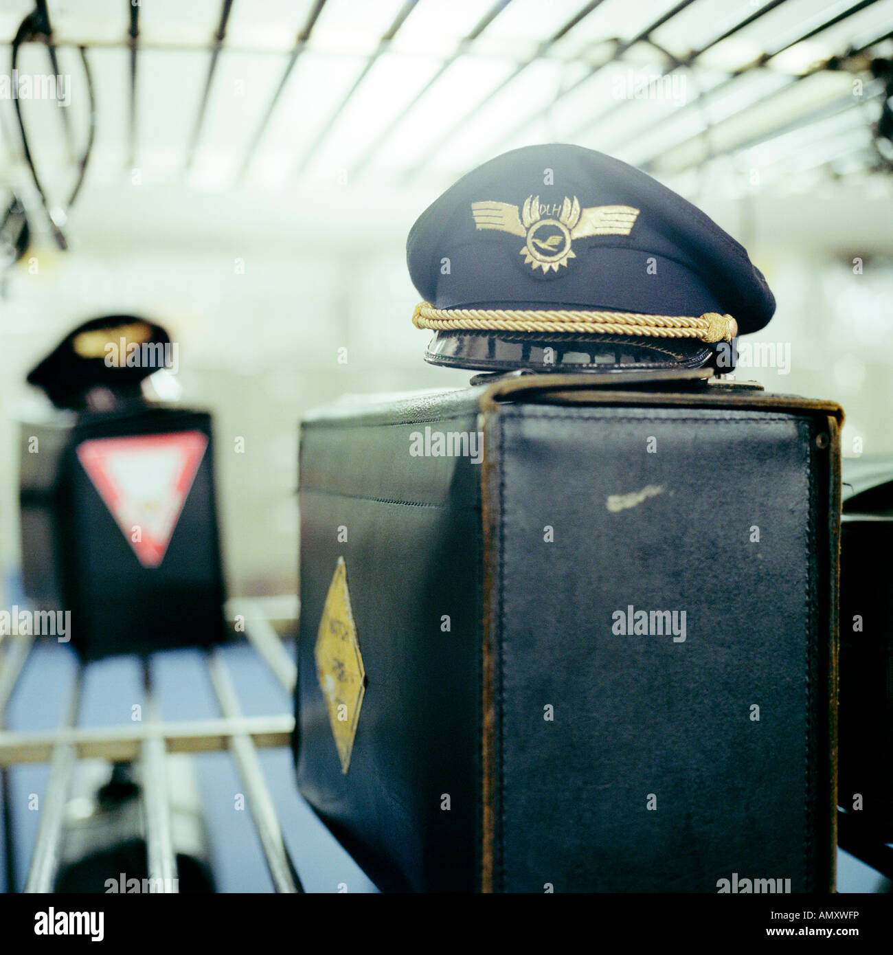 Pilots cap hi-res stock photography and images - Alamy