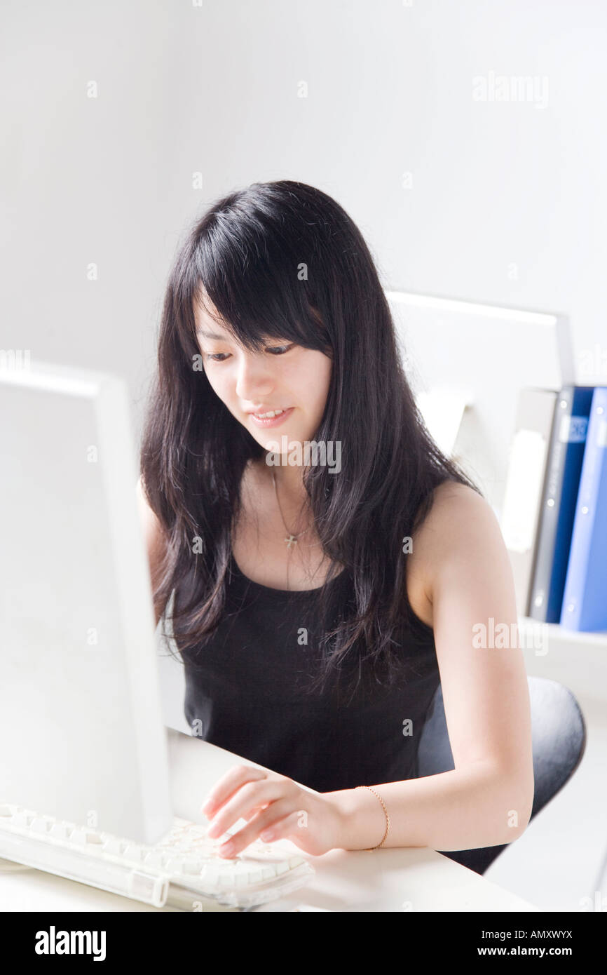 Japanese office lady hi-res stock photography and images - Alamy