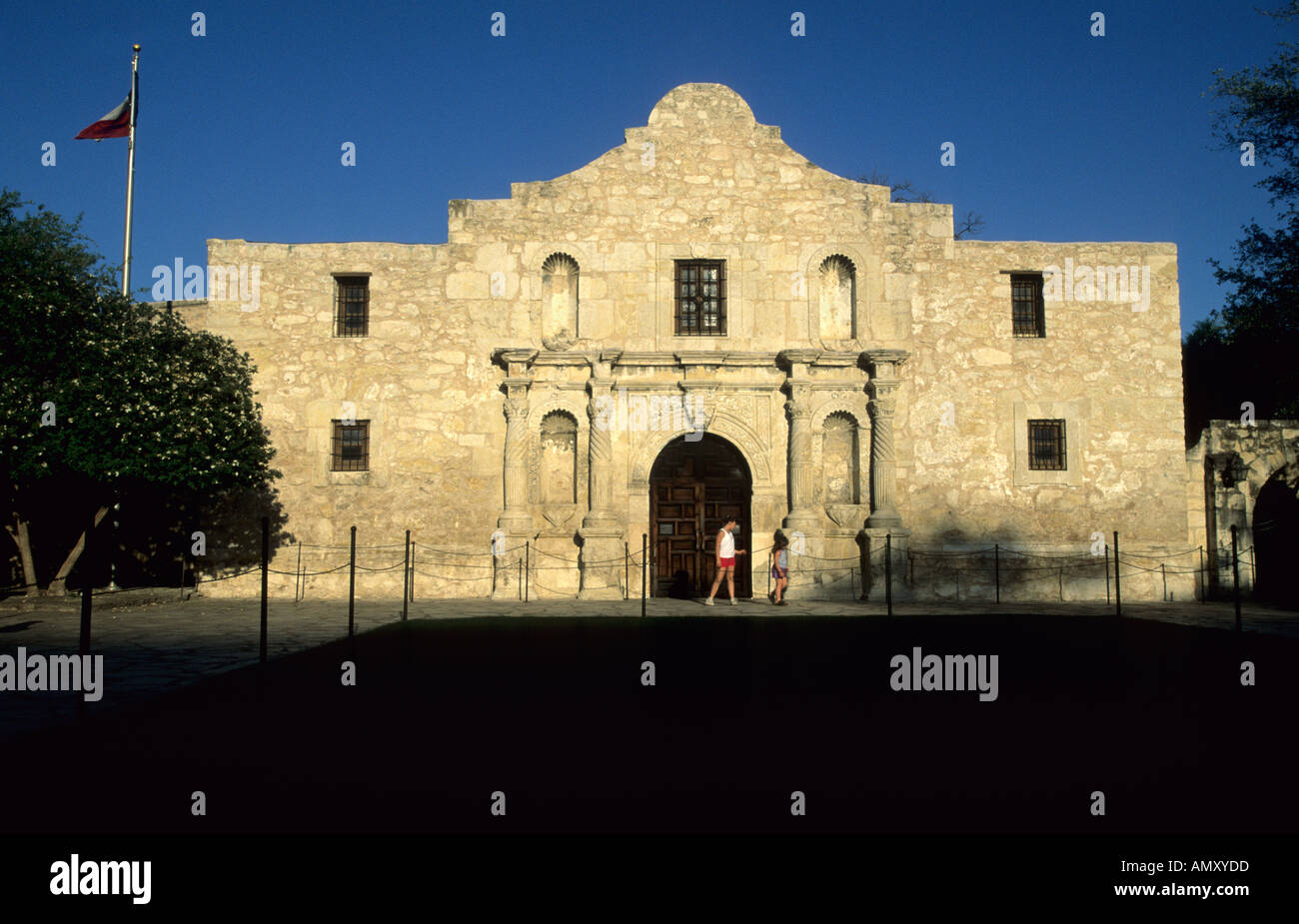 the Alamo spanish mission church in San Antonio Stock Photo - Alamy