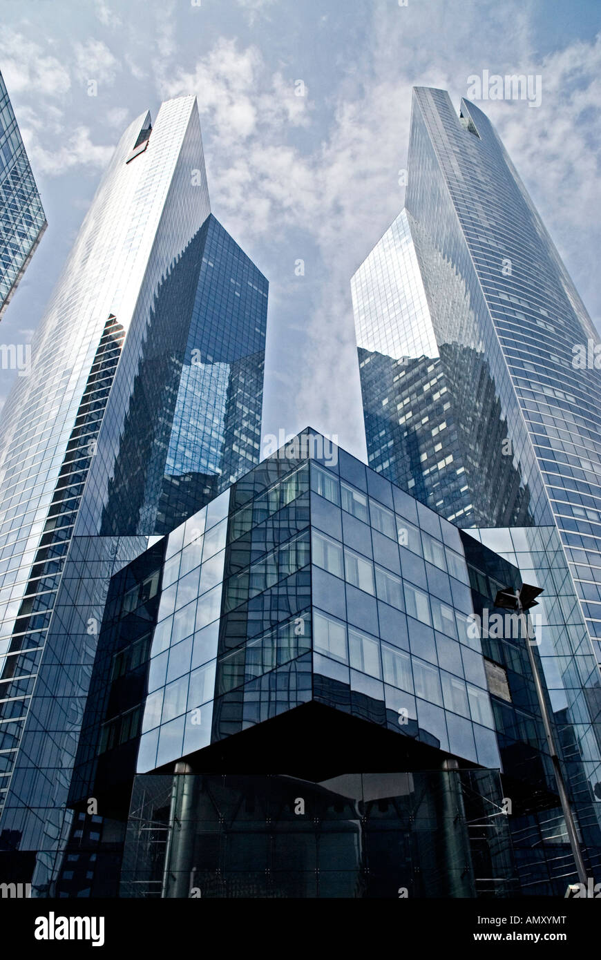 View at skyscrapers hi-res stock photography and images - Alamy