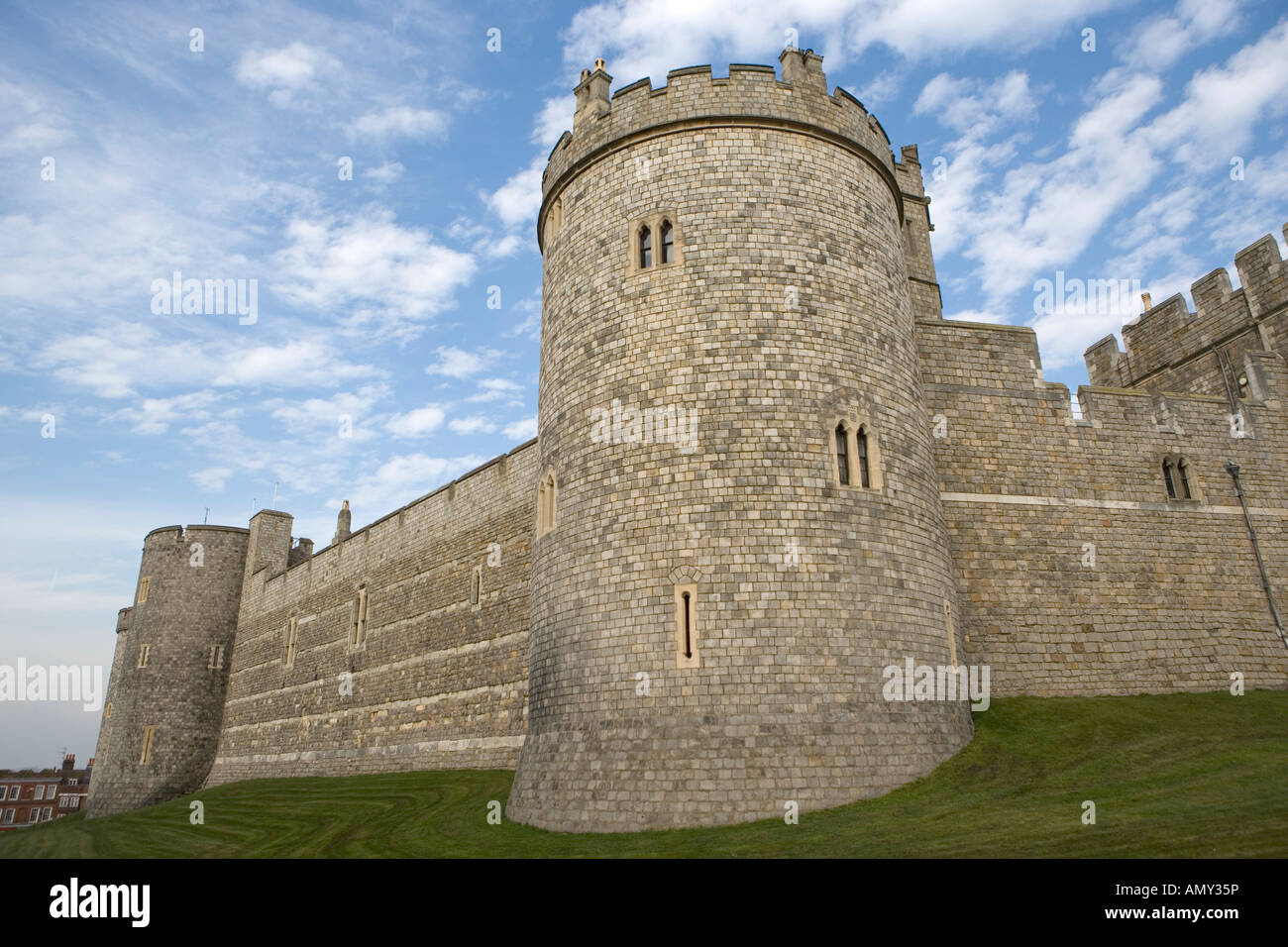 Windsor castle photos hi-res stock photography and images - Alamy