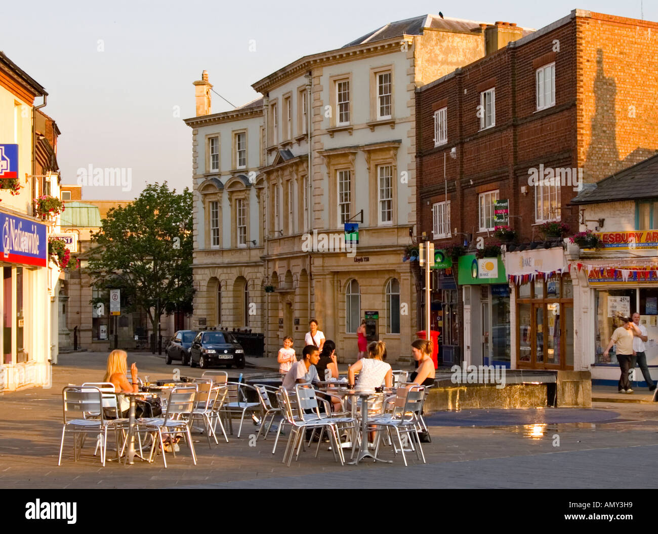 Aylesbury town centre hi-res stock photography and images - Alamy
