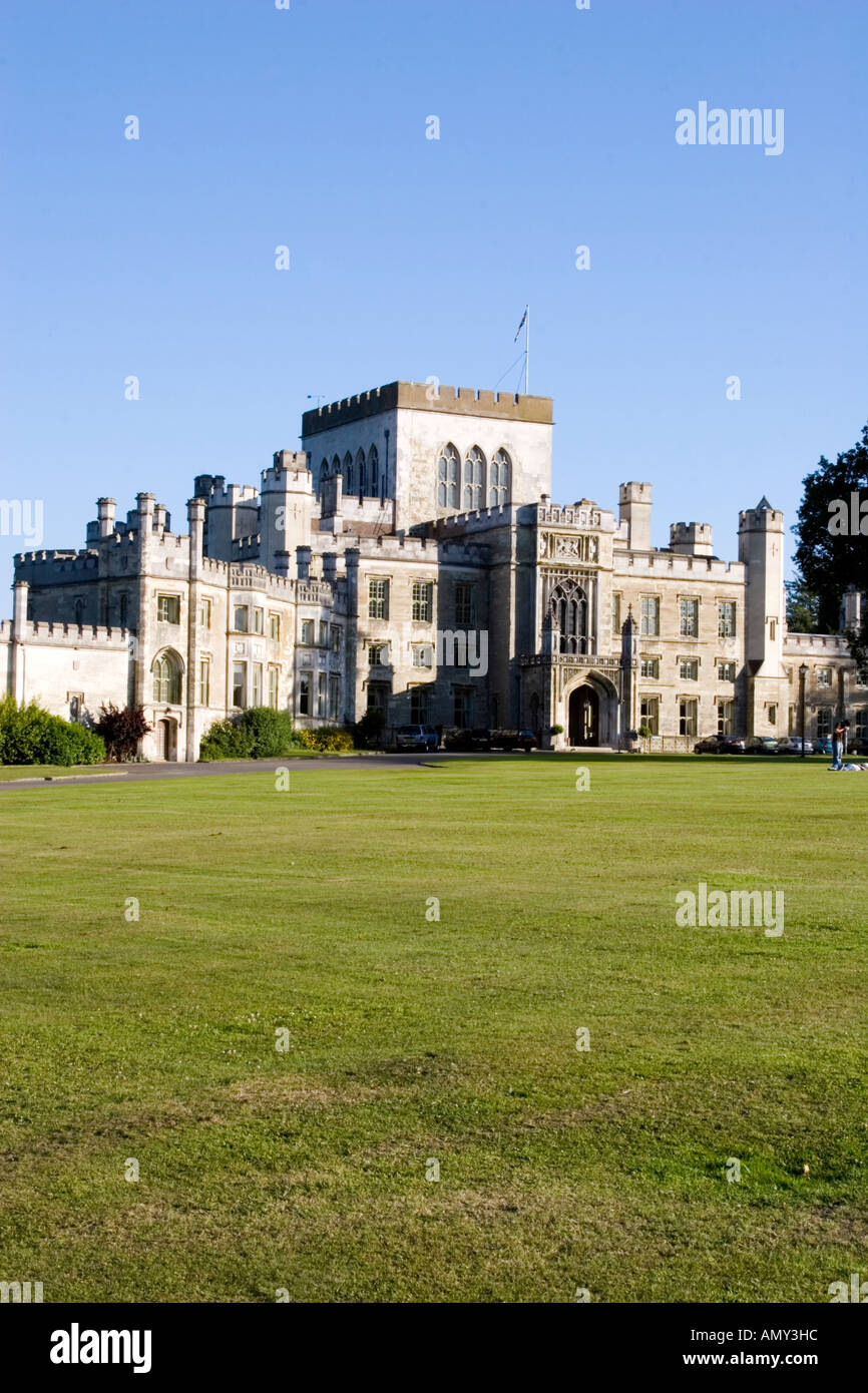 Ashridge Management College - Hertfordshire Stock Photo - Alamy