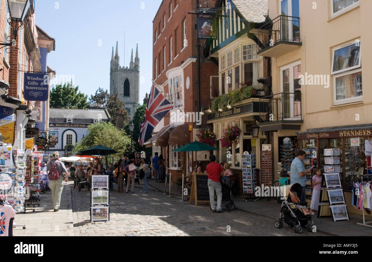 Windsor tourist attraction hi-res stock photography and images - Alamy
