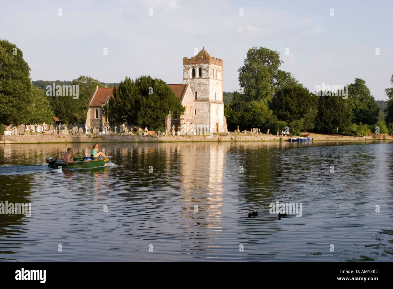 Bisham church hi-res stock photography and images - Alamy