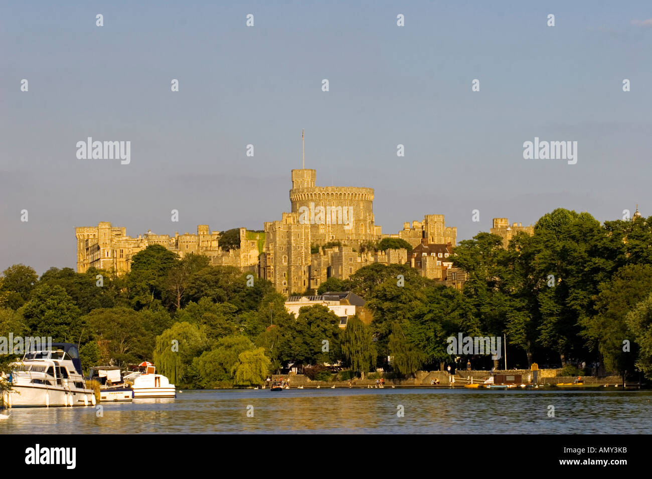 Windsor Castle & River Thames - Berkshire Stock Photo - Alamy