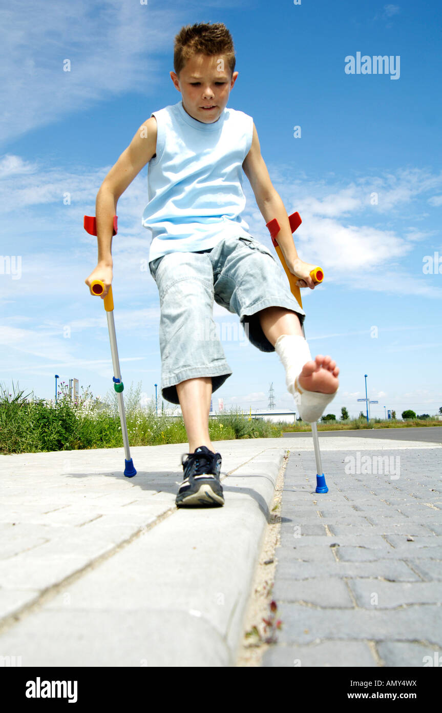 Boy broken leg in cast hi-res stock photography and images - Alamy