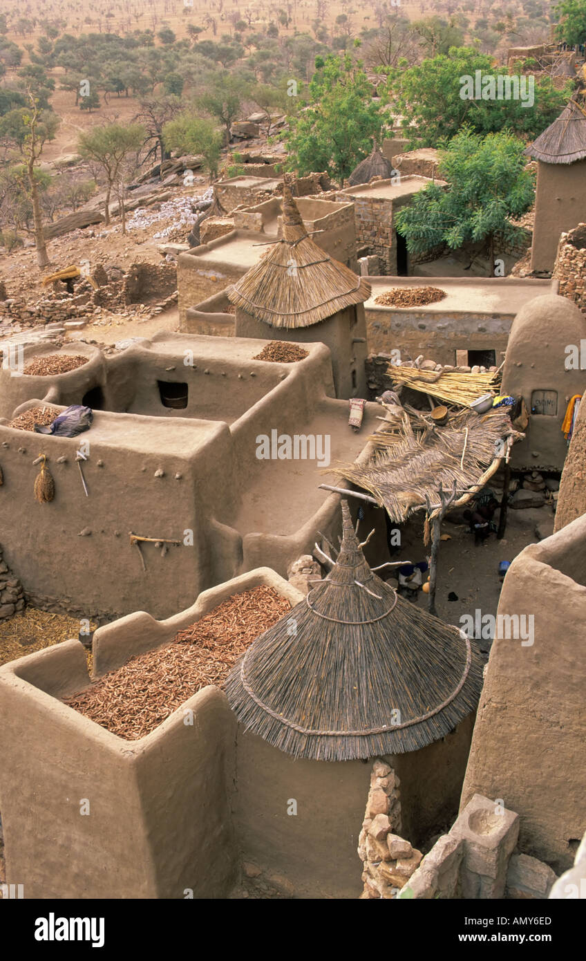 Mali adobe dogon hi-res stock photography and images - Alamy