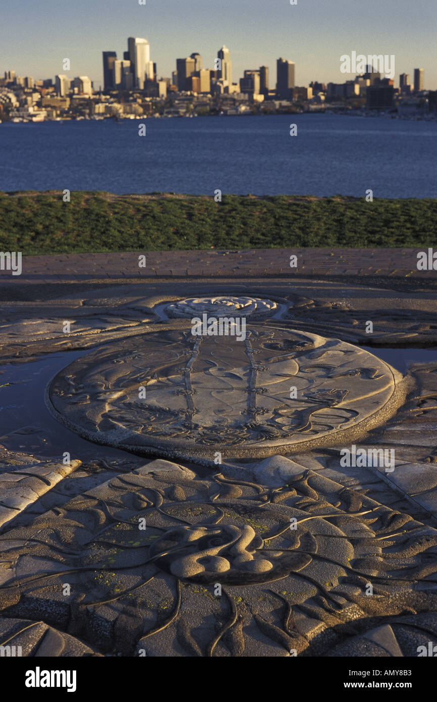 Sundial Atop Hill Gasworks Park At Sunset With Lake Union And Seattle ...