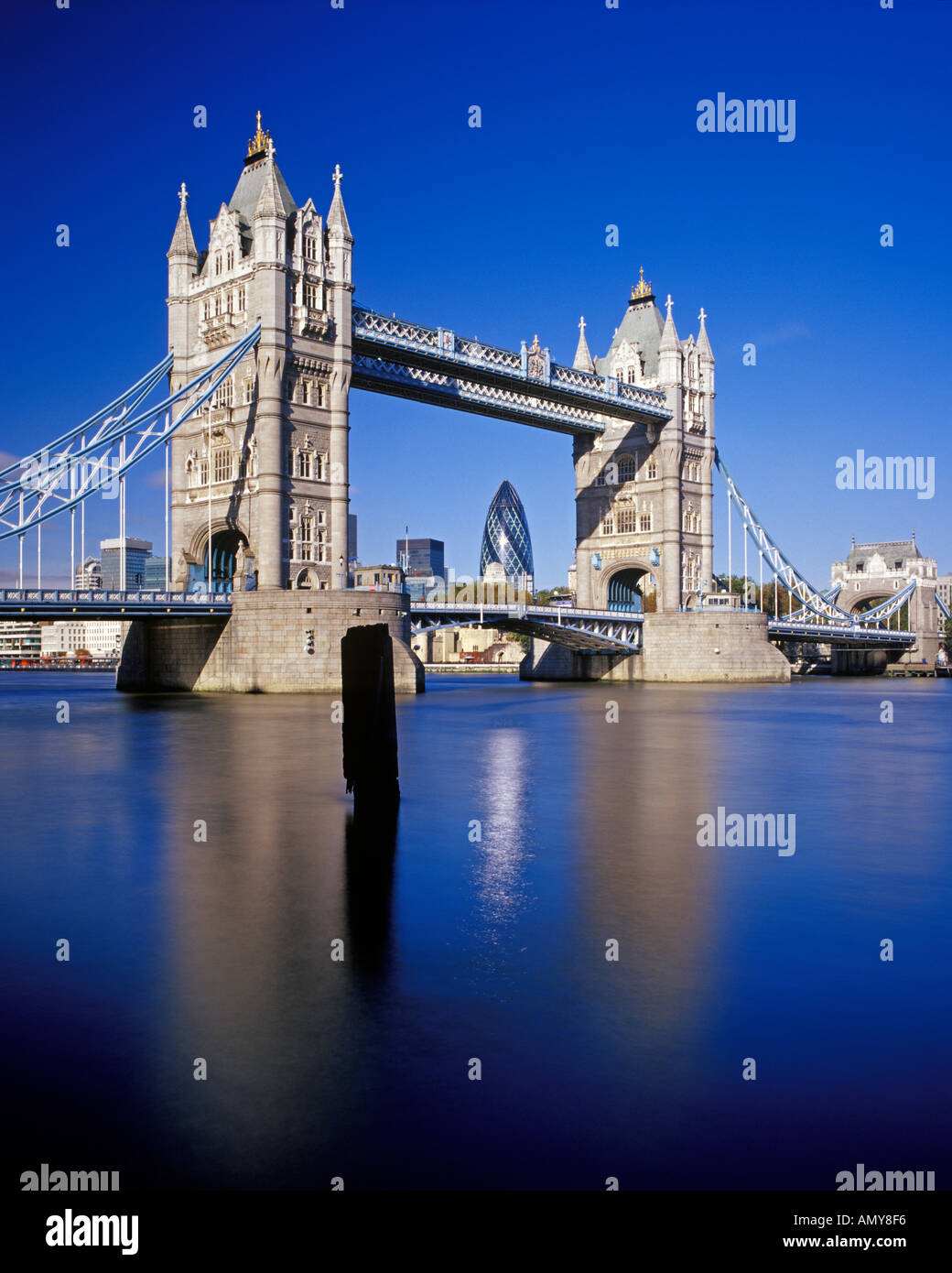London bridge victorian london city hi-res stock photography and images ...