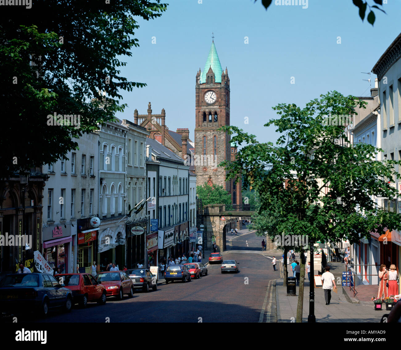 Shipquay street londonderry hi-res stock photography and images - Alamy