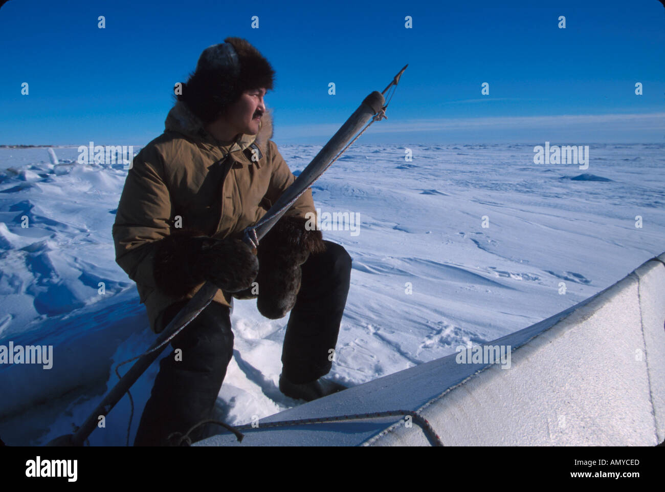 Inuit alaska boat hi-res stock photography and images - Alamy