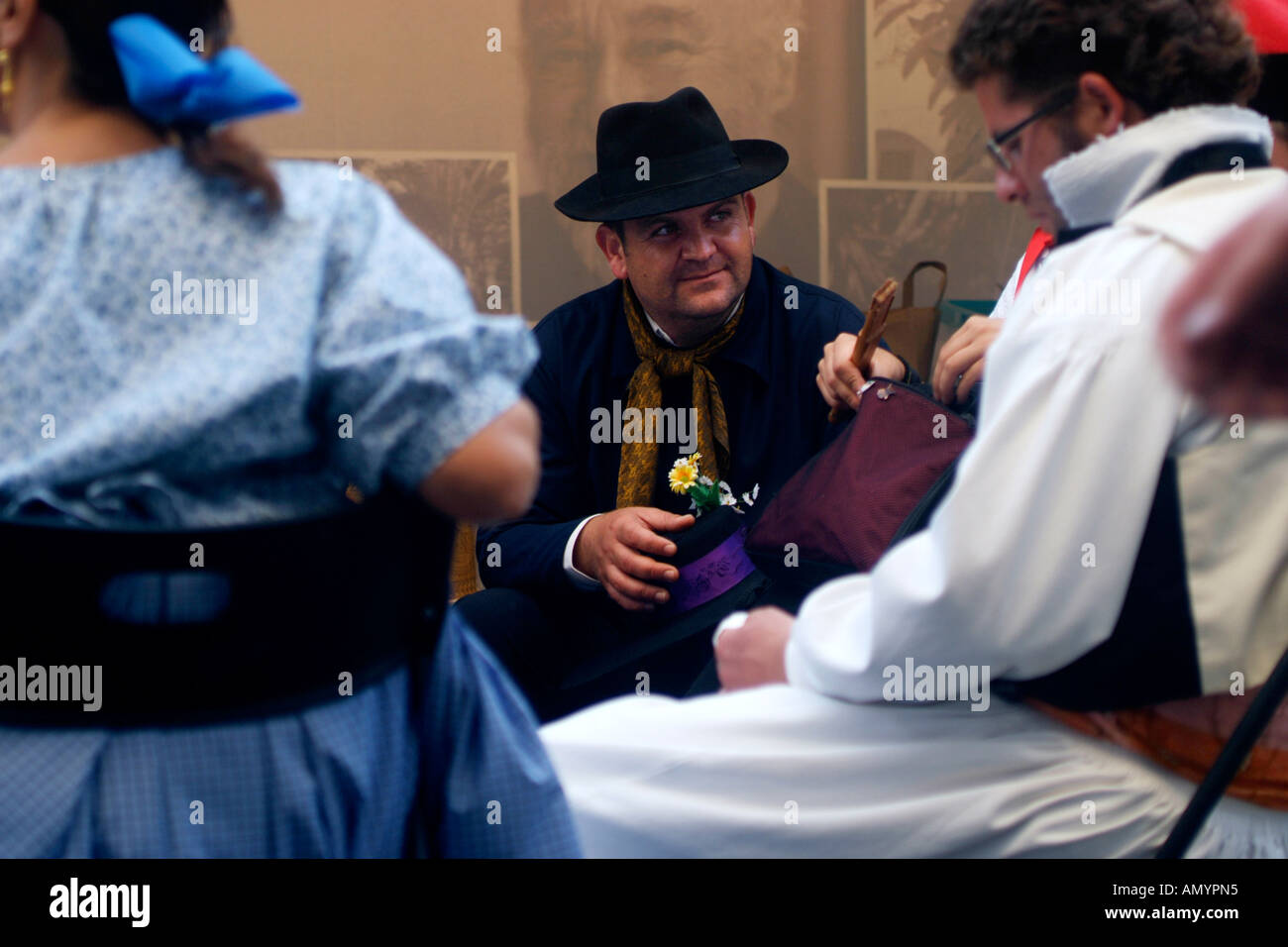 Catalan man in traditional dress hi-res stock photography and images ...