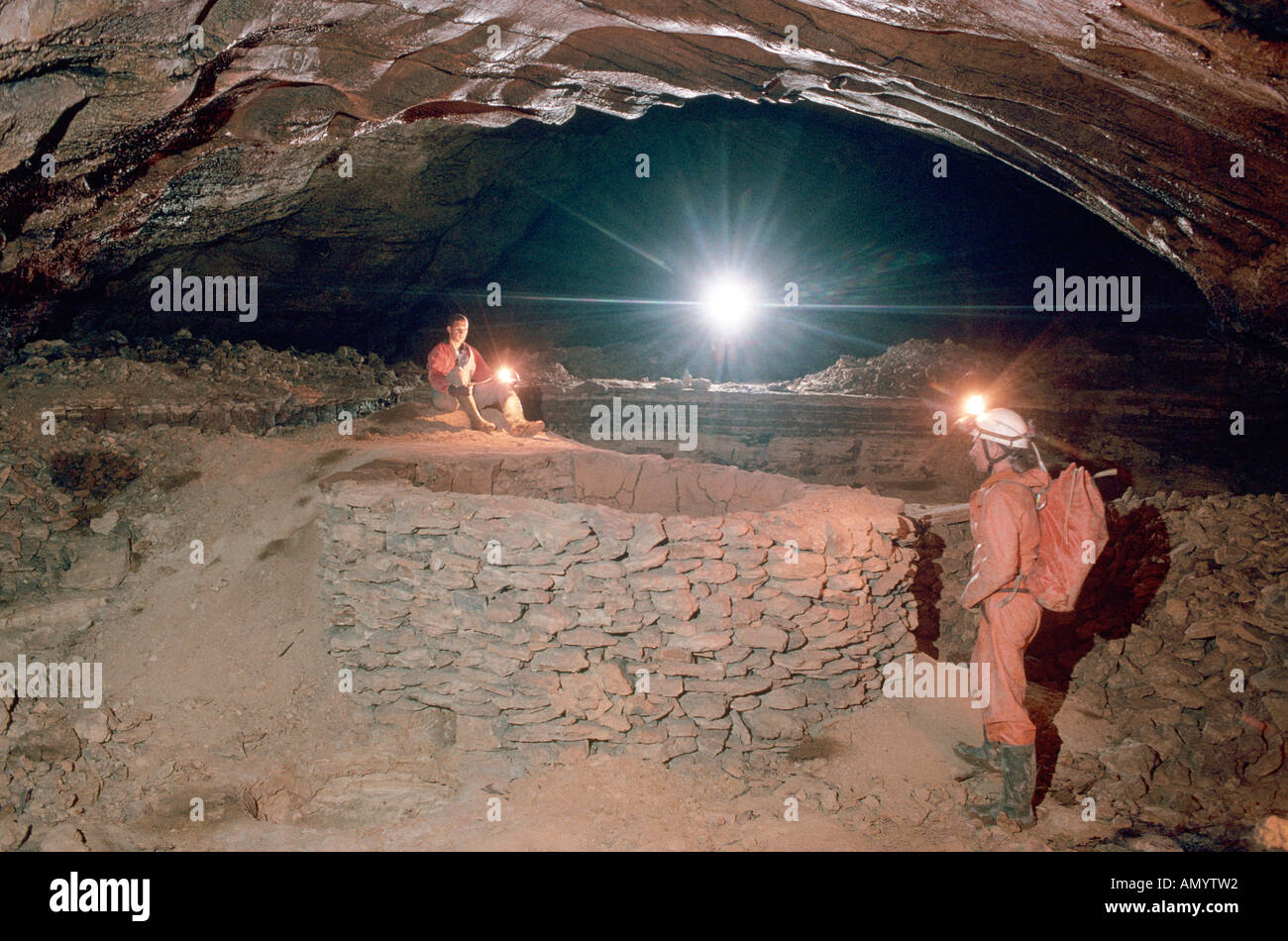 Guano cave china hi-res stock photography and images - Alamy