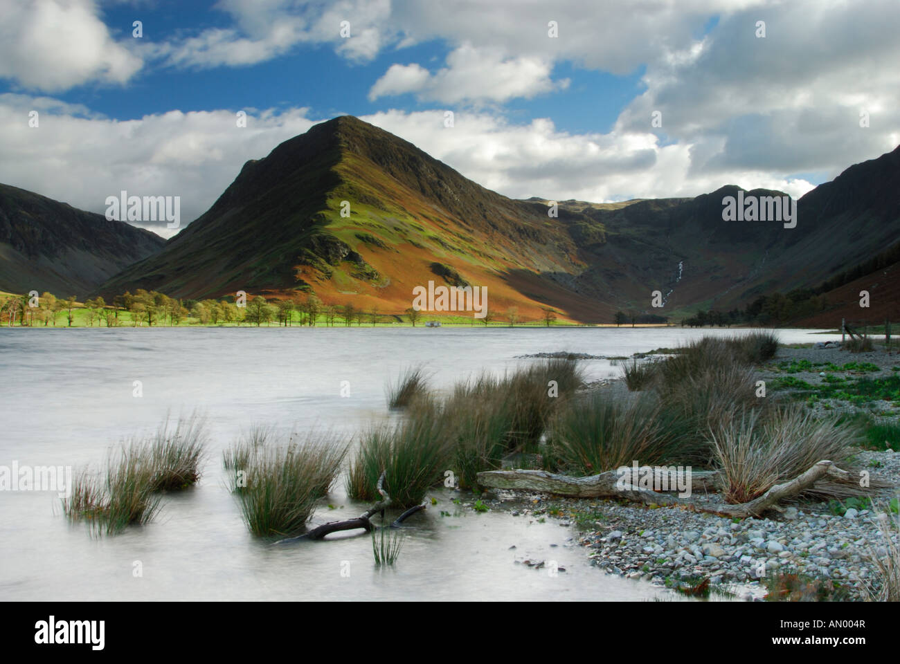Buttermere, Fleetwith Pike and Buttermere Fell, The Lake District ...
