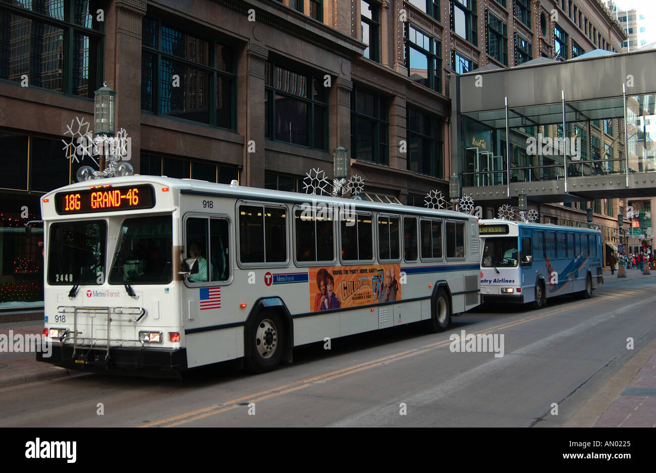 Bus minneapolis hi-res stock photography and images - Alamy