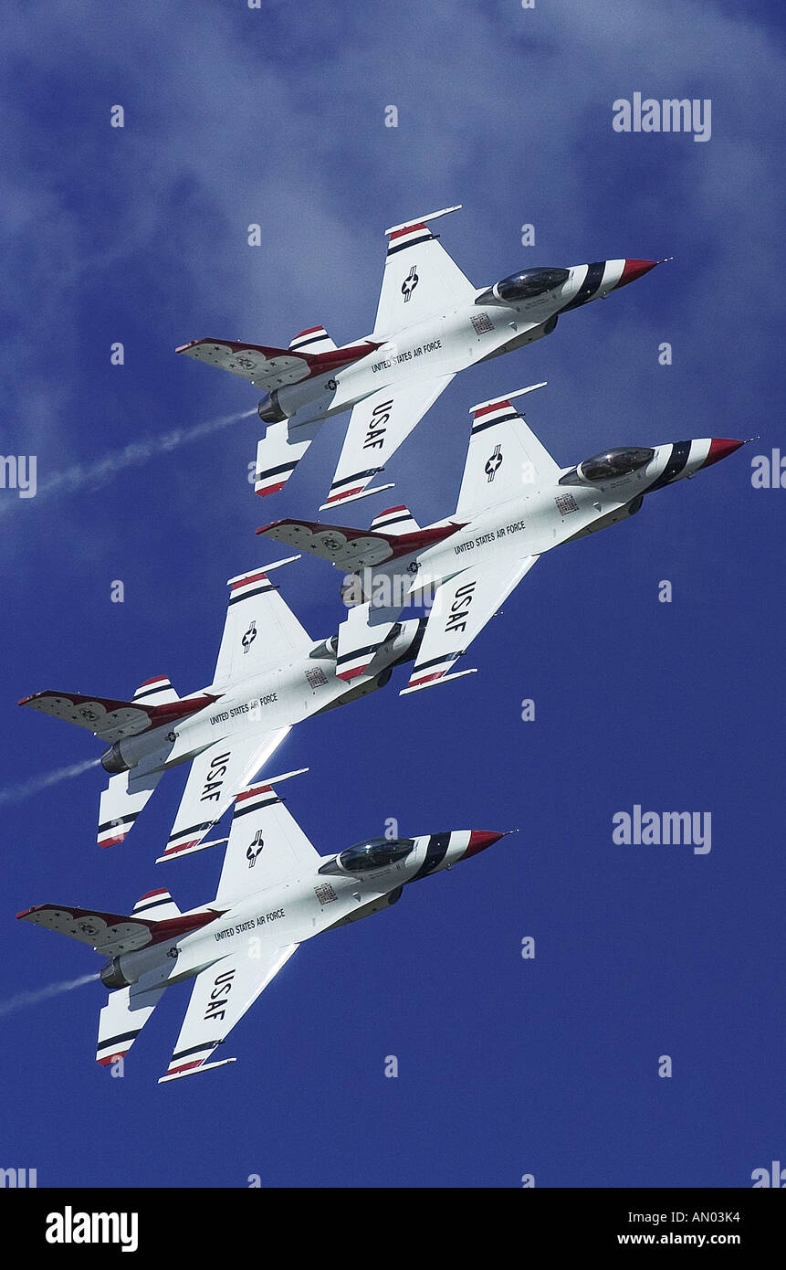 Us fighter planes hi-res stock photography and images - Alamy