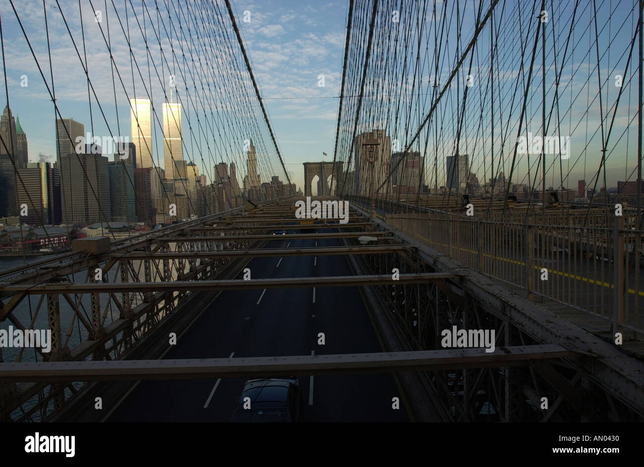 Brooklyn bridge support wires hi-res stock photography and images - Alamy