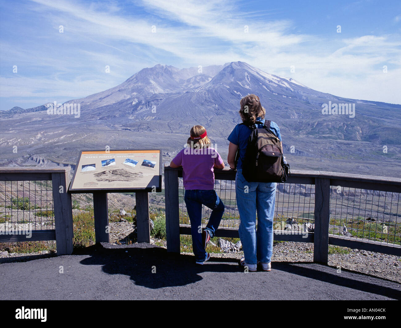Mount st helens erupting hi-res stock photography and images - Alamy