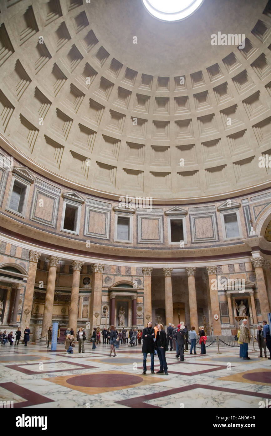 Interior church rome italy hi-res stock photography and images - Alamy