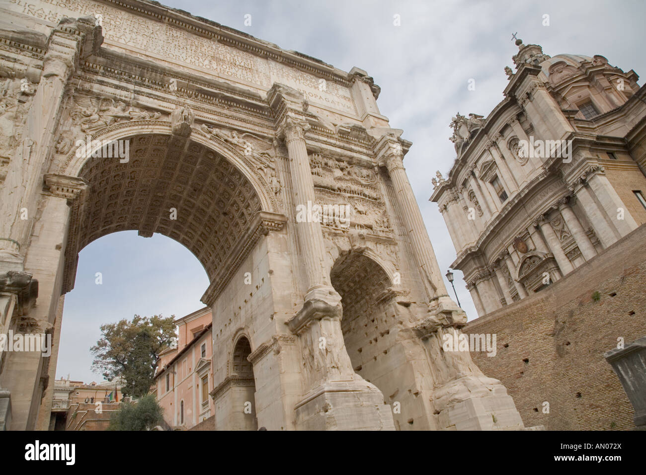Roman architecture in italy hi-res stock photography and images - Alamy