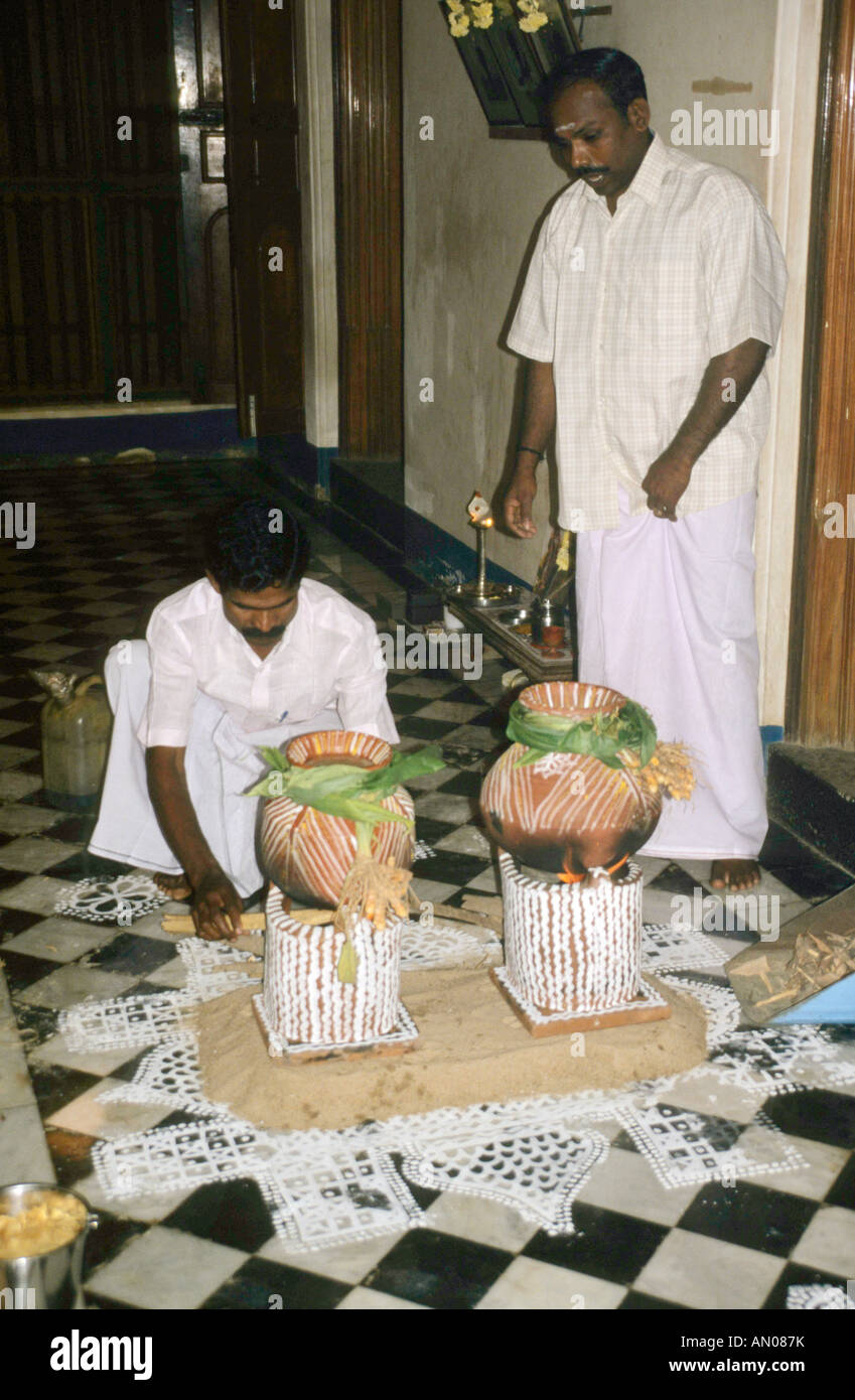 South India Tamil Nadu Pongal Festival Boiling Rice Ceremony Stock ...