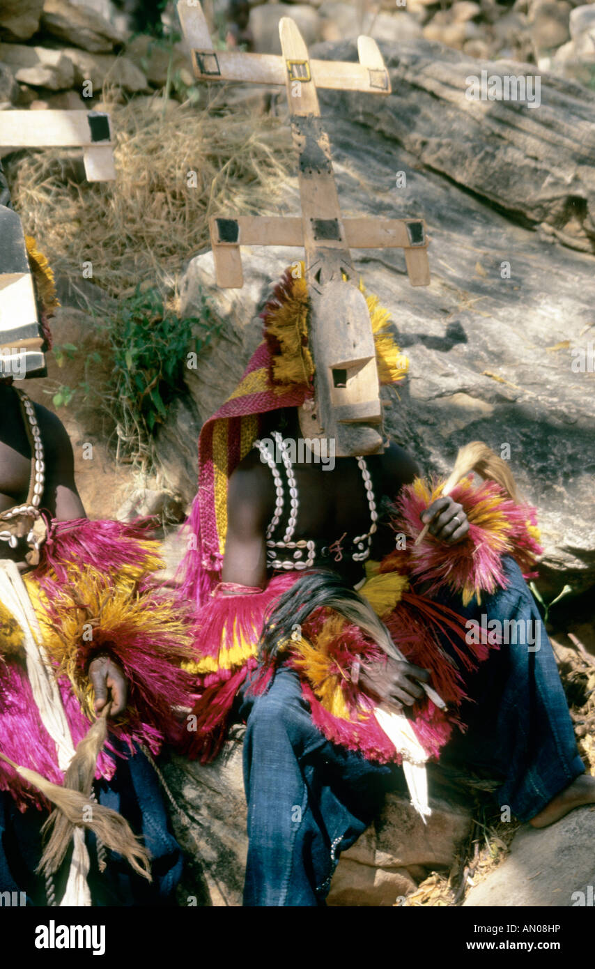 Dama tribal hi-res stock photography and images - Alamy