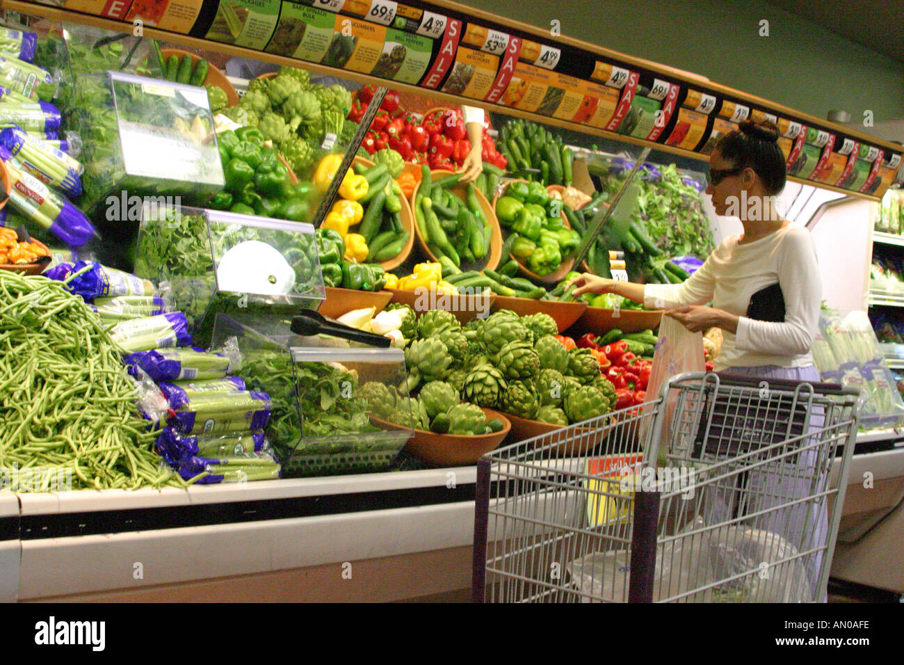 Publix grocery store groceries supermarket inside interior hi-res stock ...