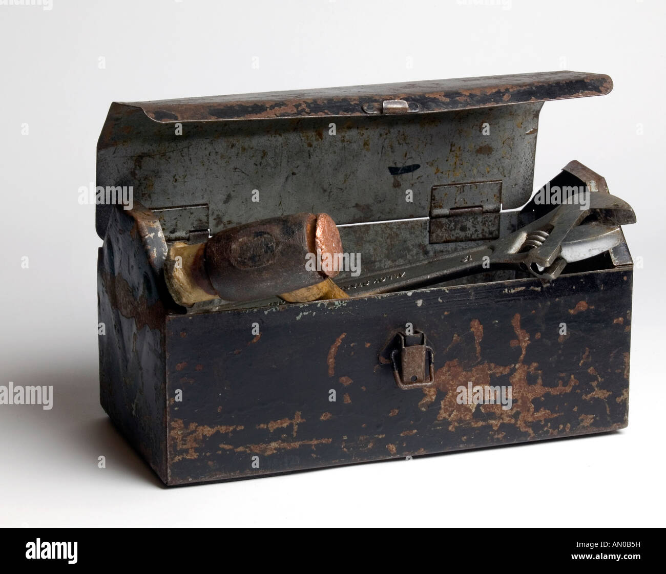 Tool box hi-res stock photography and images - Alamy