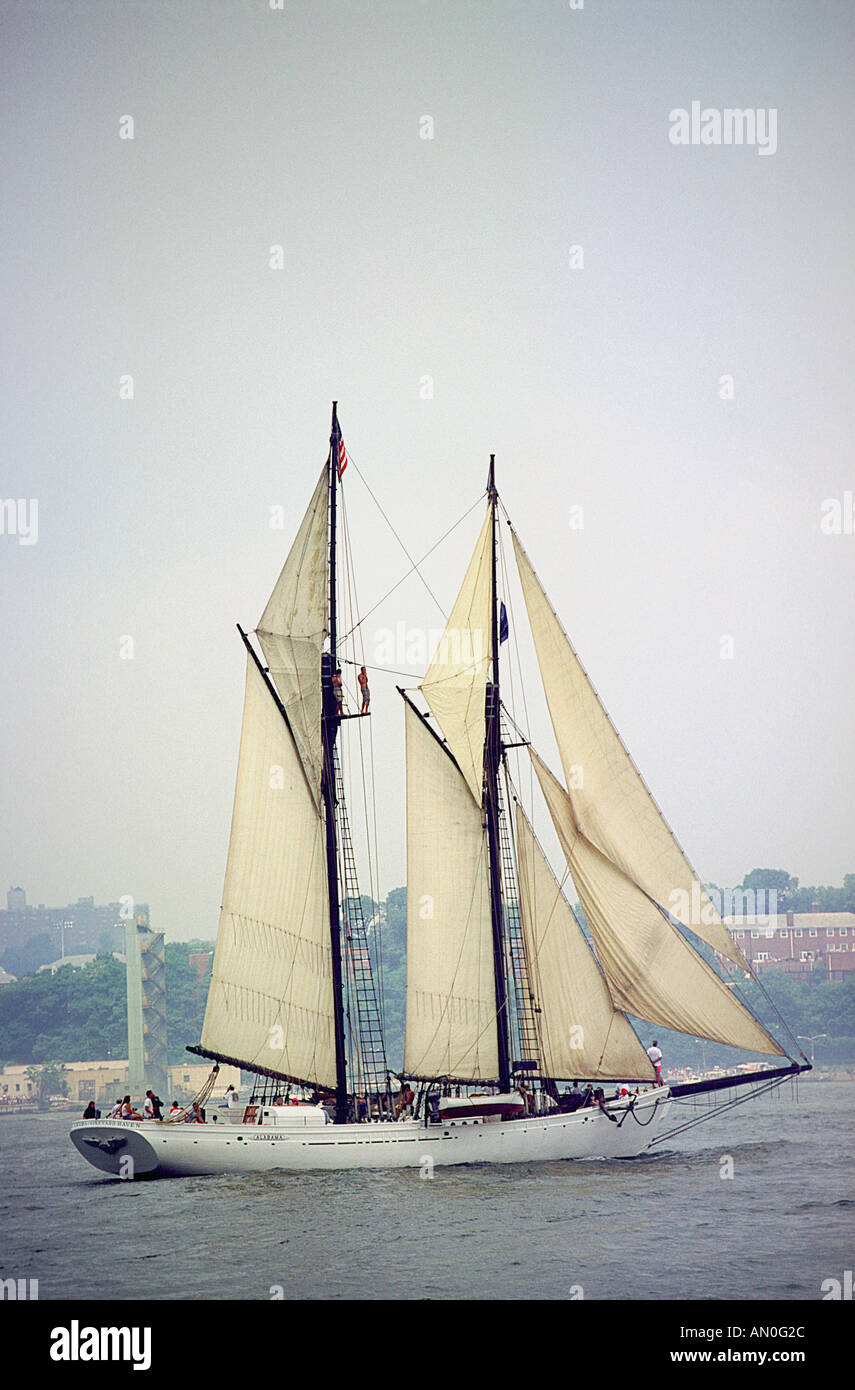 Schooner rig hi-res stock photography and images - Alamy