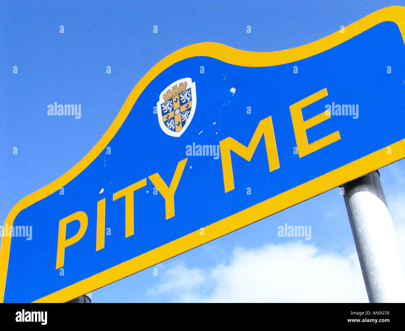 Village sign pity durham hi-res stock photography and images - Alamy