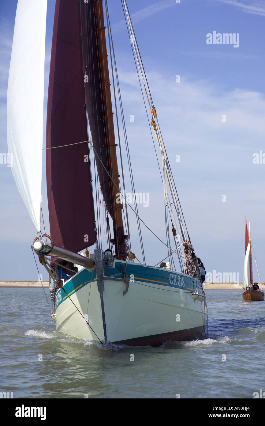 Swale Smack and Barge Match thames barges and traditonal sailing smack ...