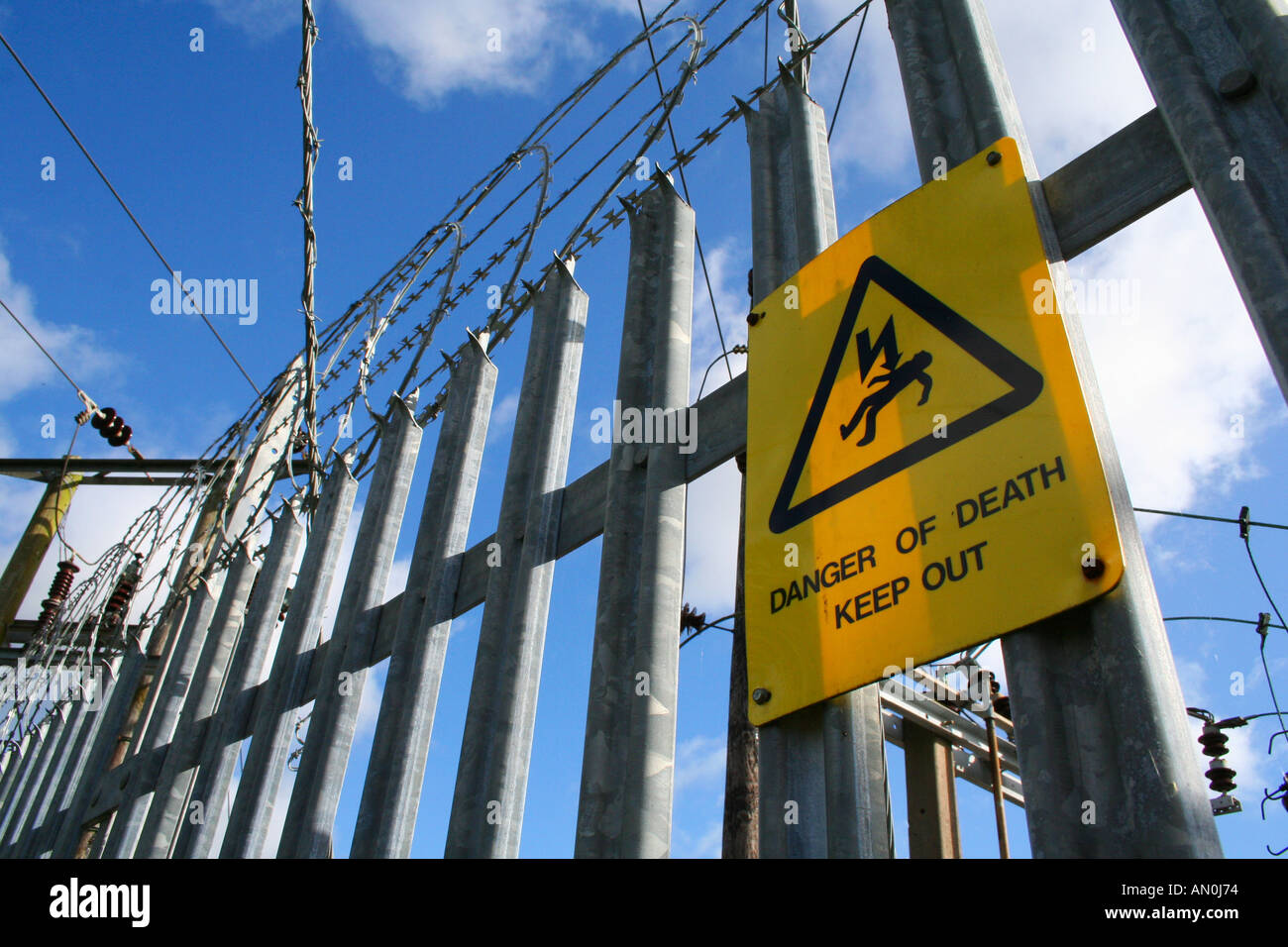 Die electricity hi-res stock photography and images - Alamy