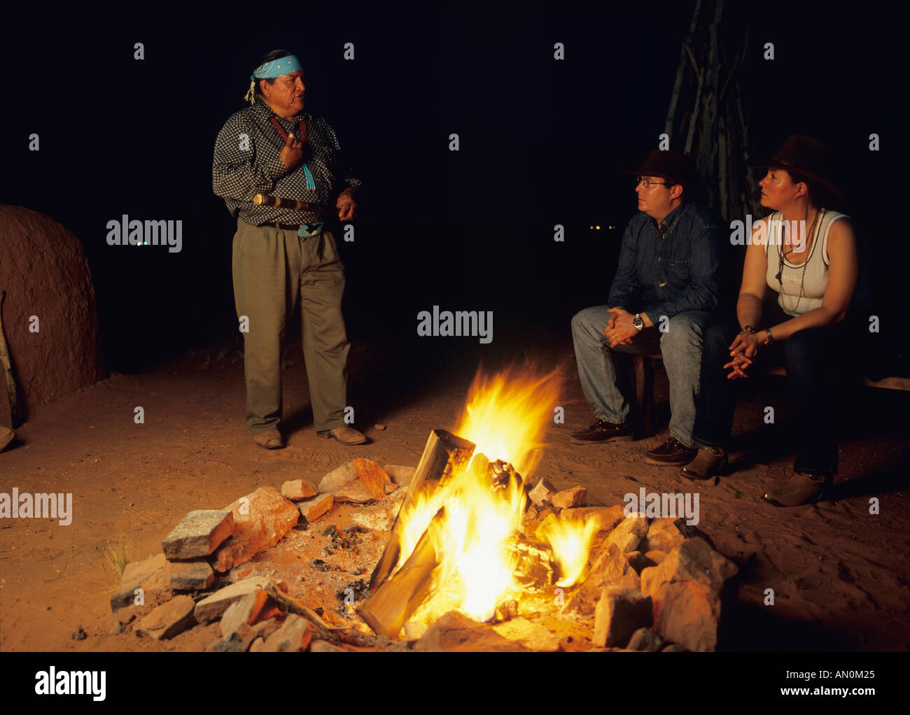 USA Arizona Page Navajo Indian storyteller Wally Brown with tourists by ...