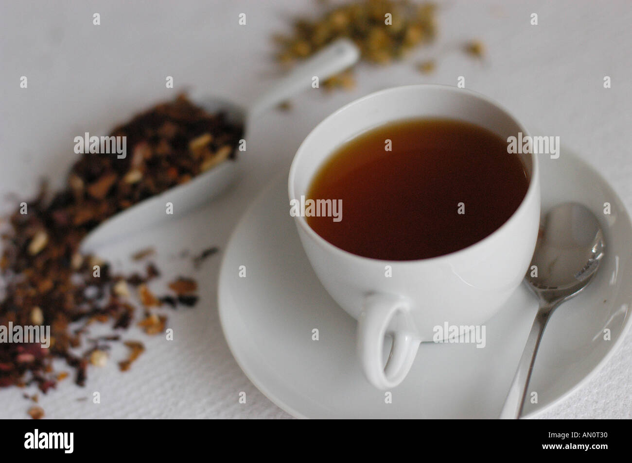 Fruechtetee Tee gesund Stock Photo - Alamy