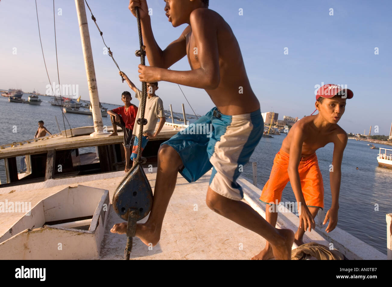 Shipwreck child hi-res stock photography and images - Alamy