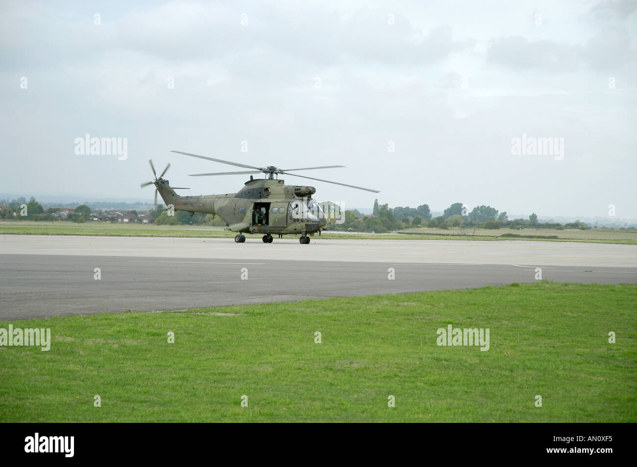RAF PUMA helicopter Stock Photo - Alamy