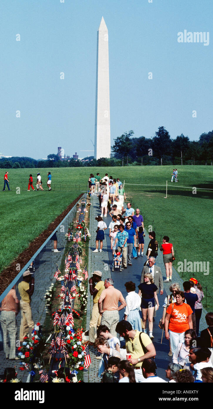 Maya lin vietnam veterans memorial hi-res stock photography and images - Alamy