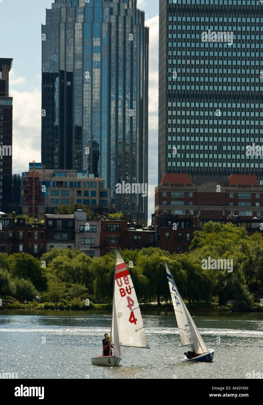 Charles river sailboats hi-res stock photography and images - Alamy
