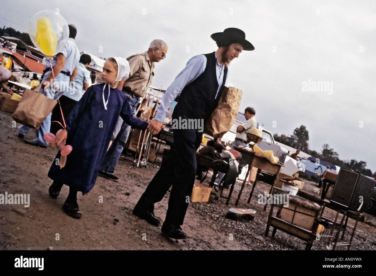Mennonite girl hi-res stock photography and images - Alamy
