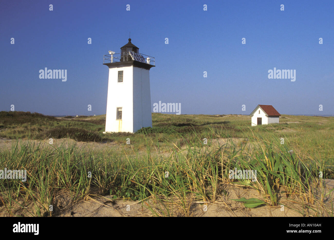 Cape cod house field hi-res stock photography and images - Alamy