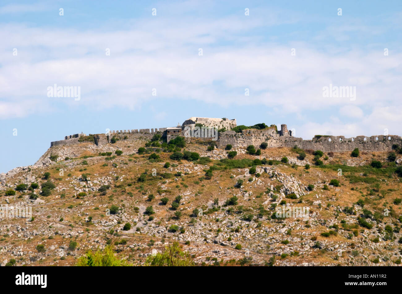 The Rozafa hilltop castle fortress fort between Shkodra and Lezhe ...