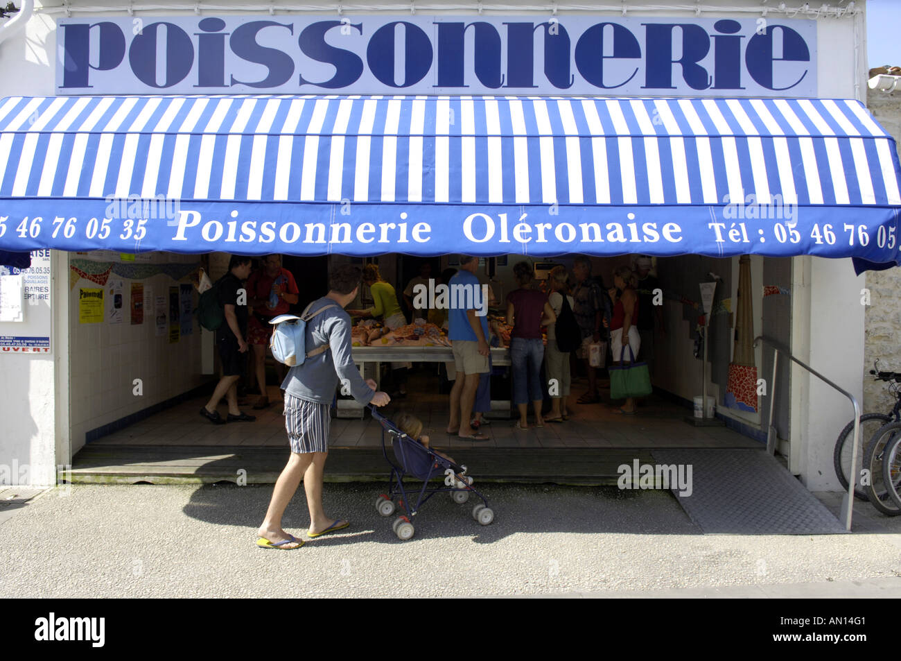 poissonnerie fishmongers food seafood healthy fresh seaside blue shop ...