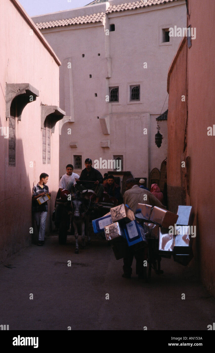 Back streets marrakesh hi-res stock photography and images - Alamy