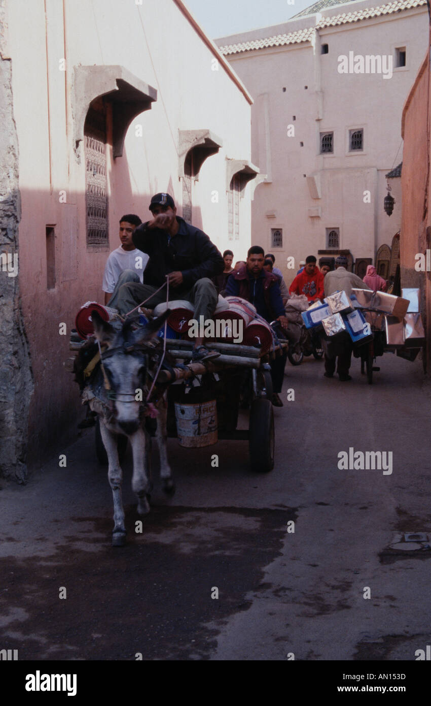 Back streets marrakesh hi-res stock photography and images - Alamy