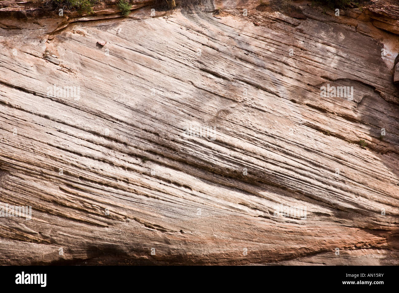 Inclusion in rock layer hi-res stock photography and images - Alamy